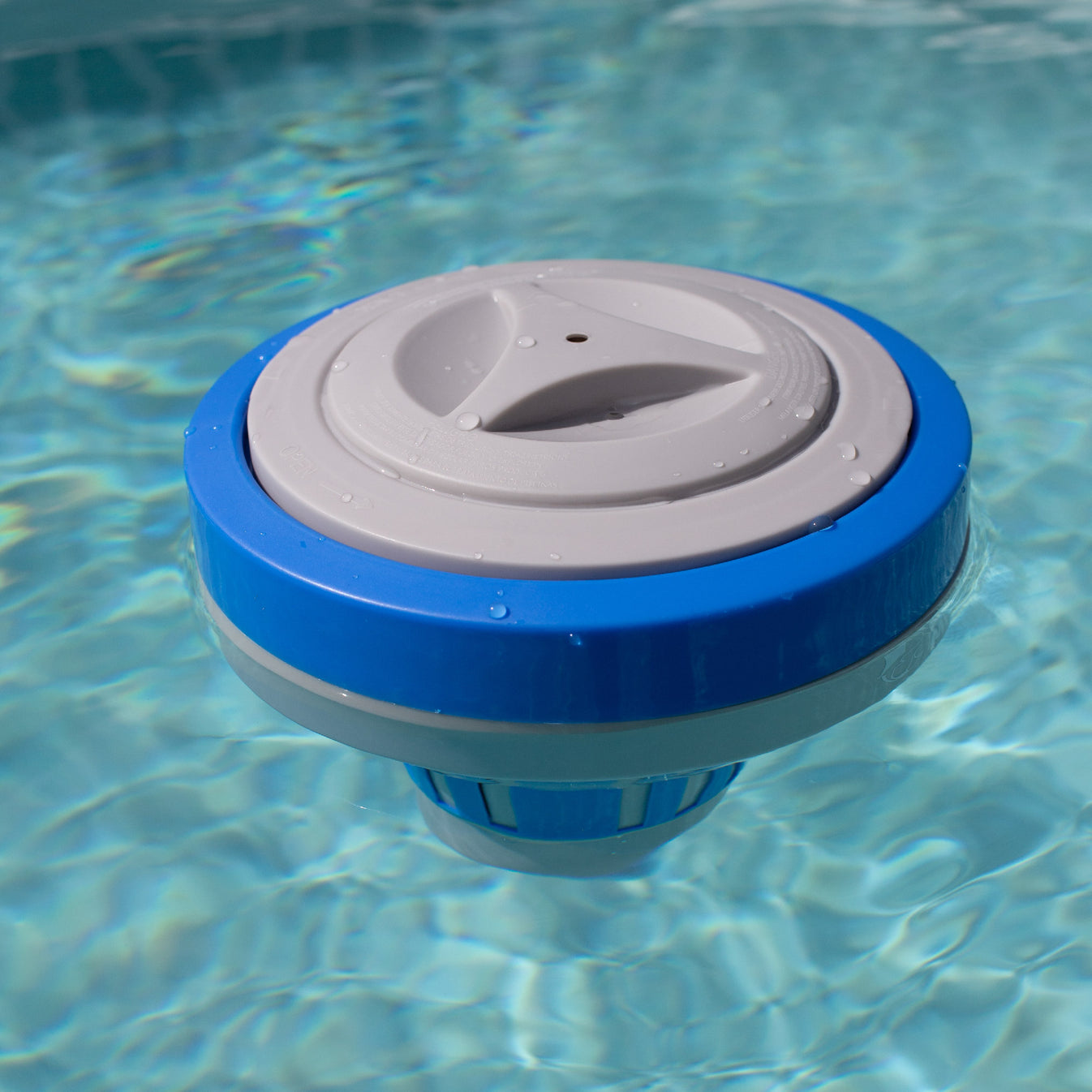The Original Pop-Up Floating Chlorinator – Blue Mano